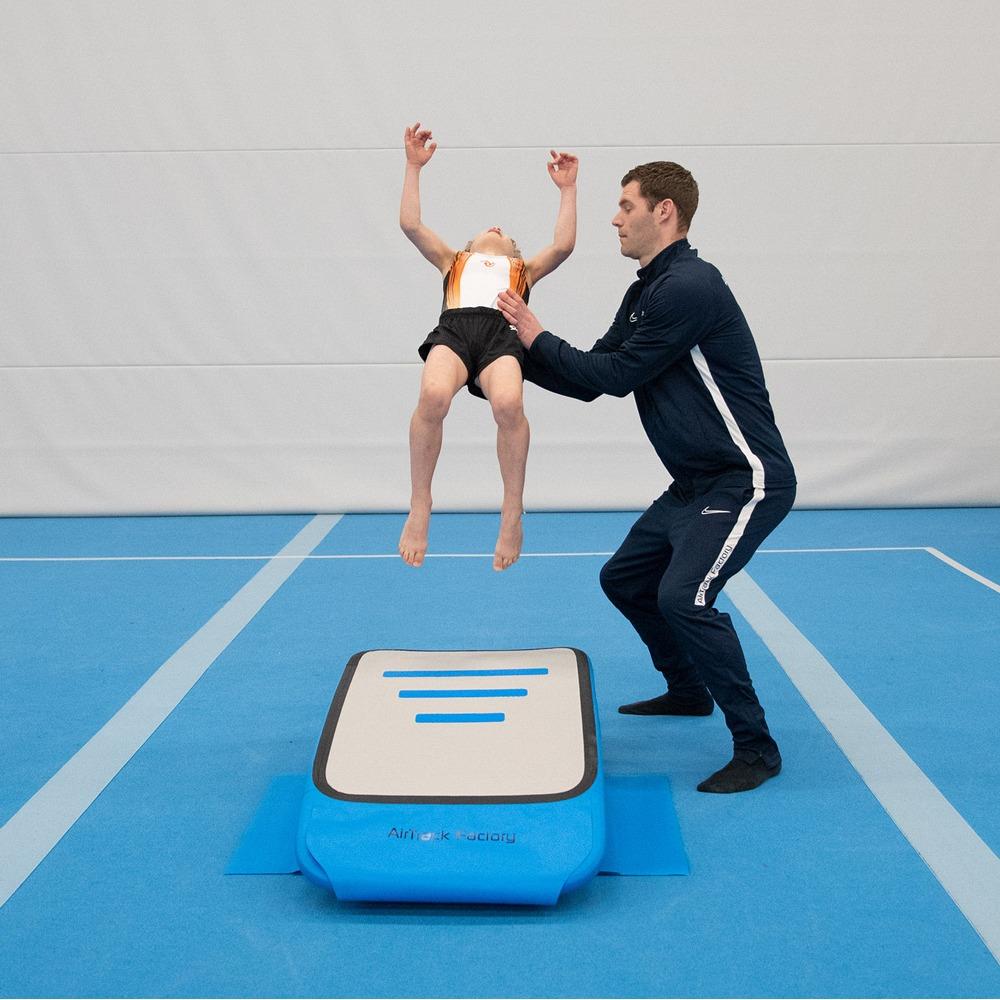 AirTrack | AirBoard Boost Springbrett av luft - Idrettsbutikken.no